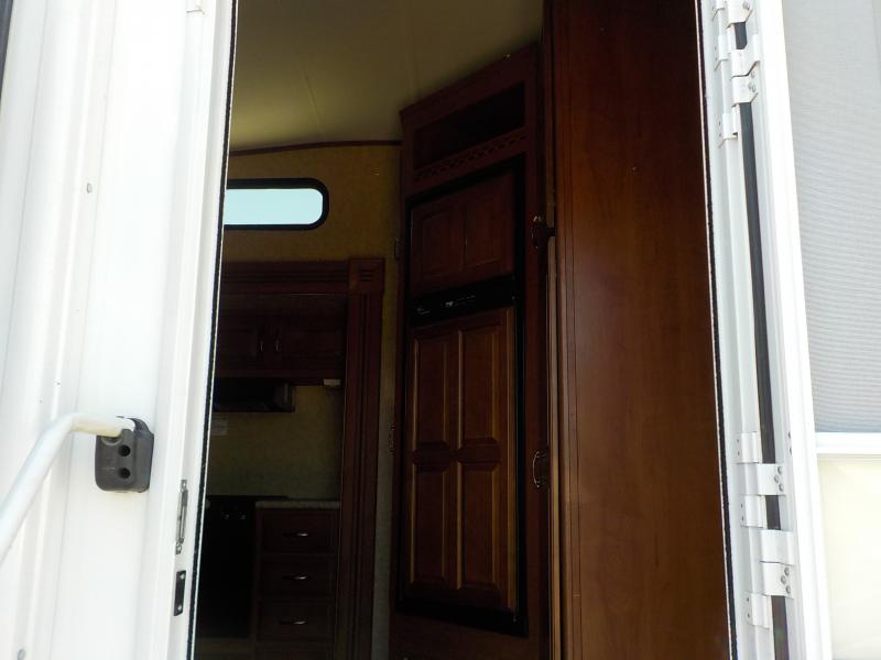 2013 Heartland Sundance 3270RES 32 Foot Fifth Wheel Trailer w/ 3 Slide ...