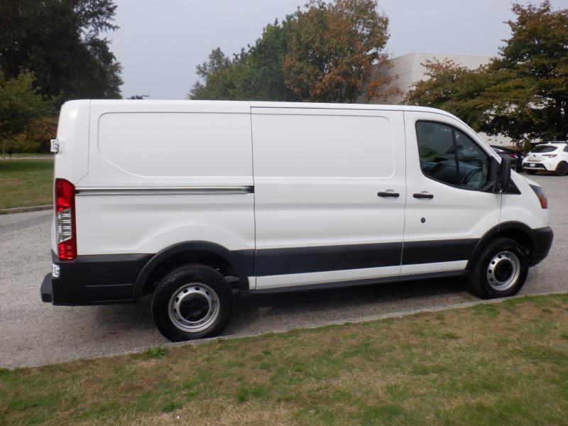2016 Ford Transit 250 Van Low Roof Cargo Van 130-in. Wheelbase | Repo.com