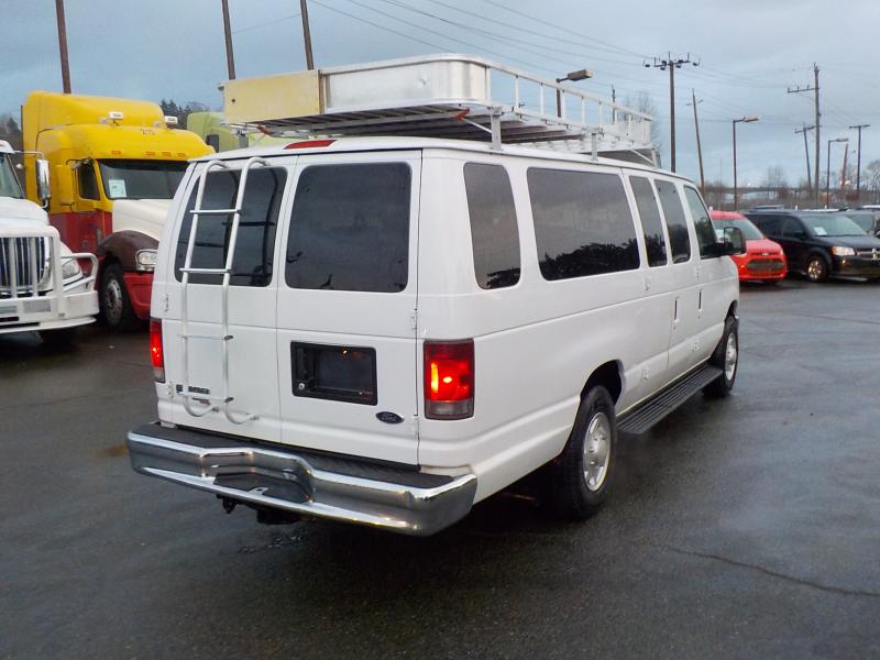 2008 Ford Econoline E-350 Extended 15 Passenger Van with Roof Rack ...