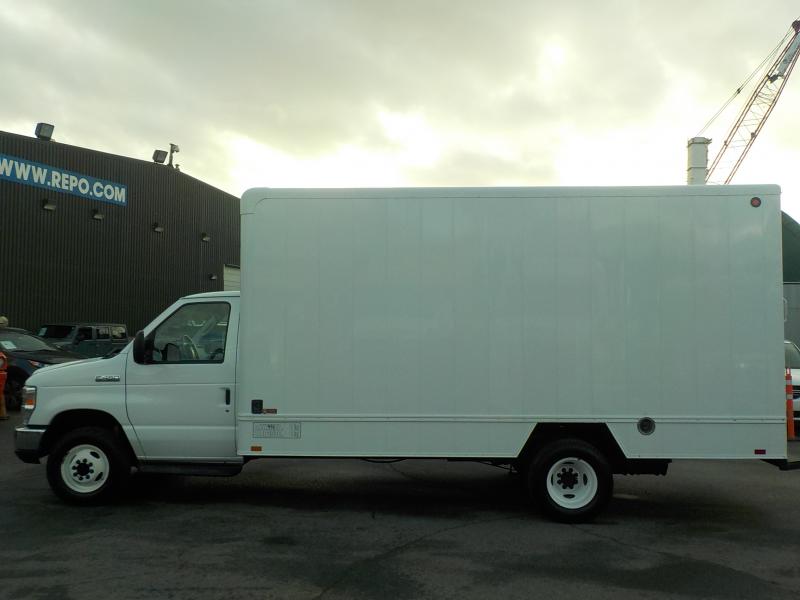 2013 Ford Econoline E-450 15 Foot Cube Van with Rear Shelving | Repo.com