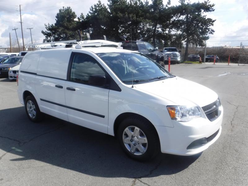 2013 Dodge Cargo Van With Rear Shelving And Ladder Rack | Repo.com