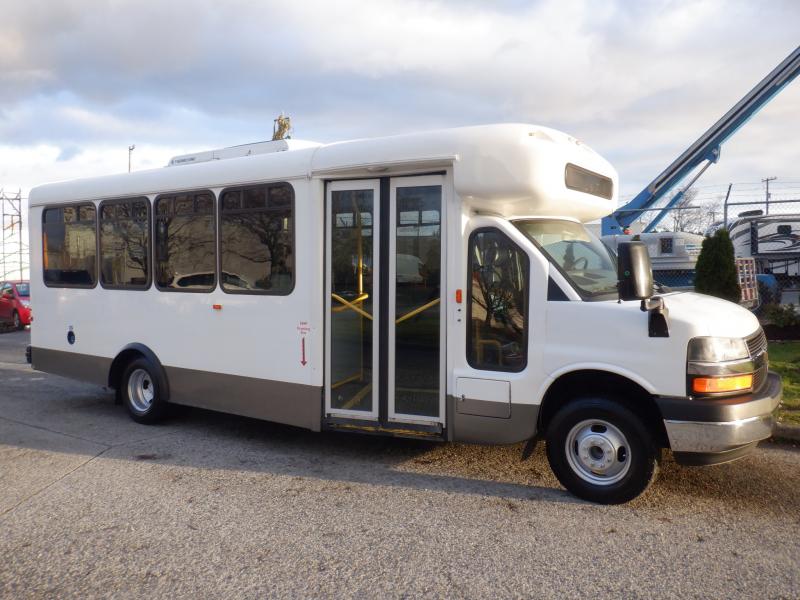 2013 Chevrolet Express G4500 17 Passenger Bus Diesel with Wheelchair ...