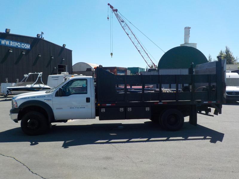 2007 Ford F-450 SD XL Regular Cab 14 Foot Flat Deck Dually Diesel 2WD w/ Power Tailgate | Repo.com