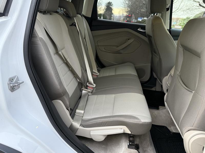 2014 Ford Escape SE 4WD Compact SUV | Repo.com