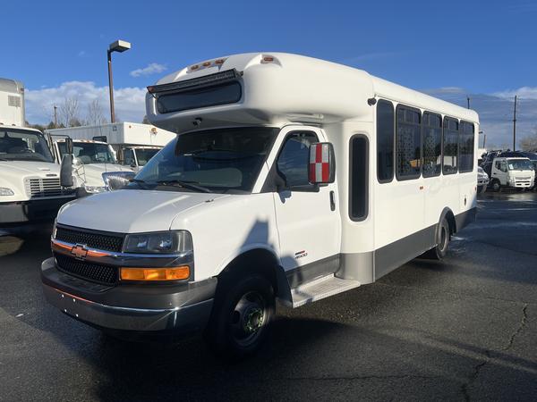 2012 Chevrolet Express G4500 17 Passenger Bus Diesel With Wheelchair ...