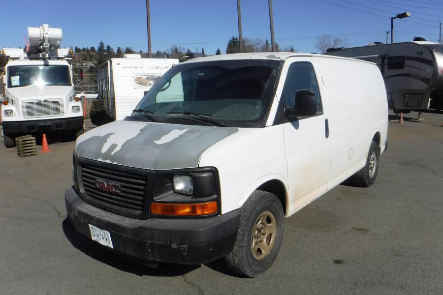 2007 GMC Savana G1500 Cargo Van with Bulkhead Divider | Repo.com