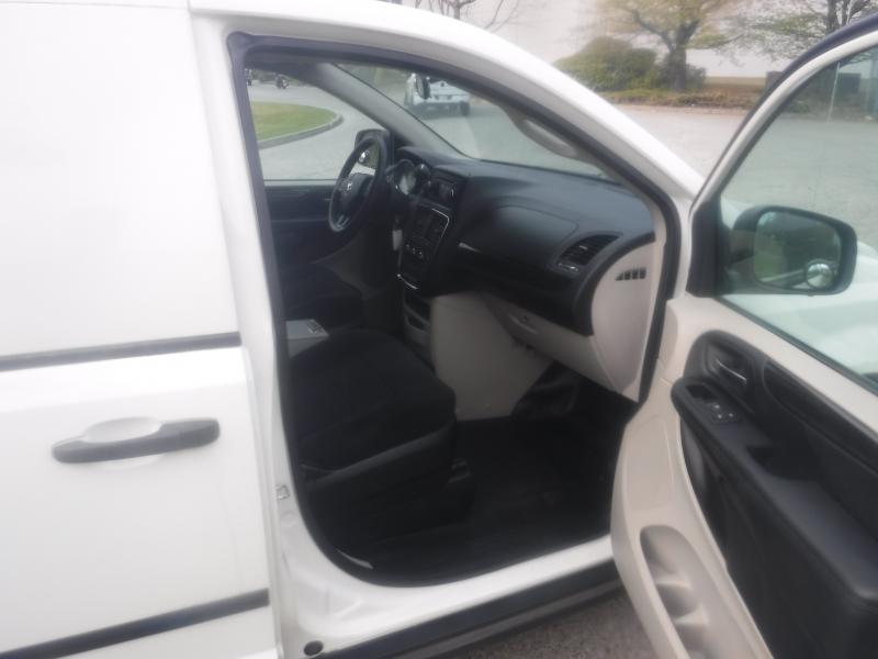 2013 Dodge Cargo Van Rear Shelving | Repo.com