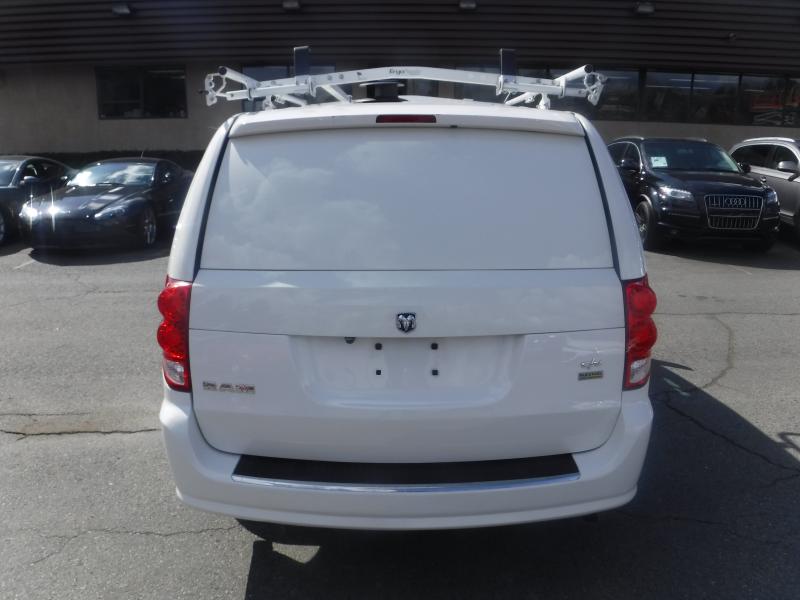 2013 Dodge Cargo Van With Rear Shelving And Ladder Rack | Repo.com