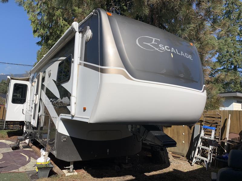 2007 Escalade 37REB 5th Wheel 3 slide out Trailer | Repo.com