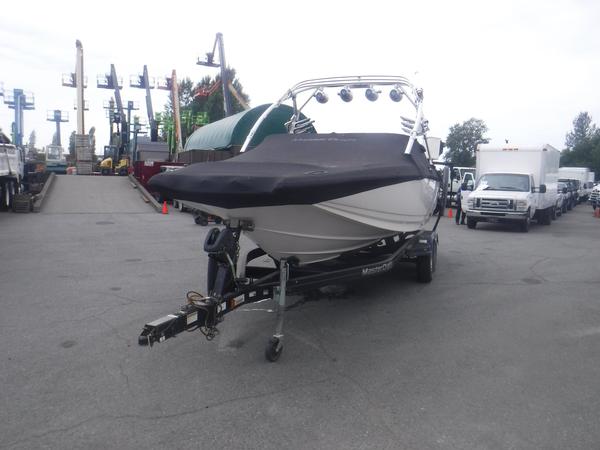2007 MasterCraft X45 24 Foot Cruiser Boat and Trailer 524 hr showing ...