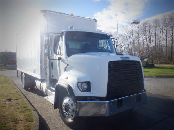 2013 Freightliner 108SD Cube Van Mobile High Pressure Steam Truck ...