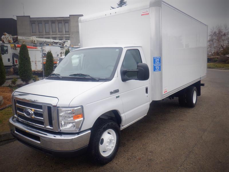 Repo.com | 2019 Ford Econoline E-450 16 Foot Cube Van With Ramp