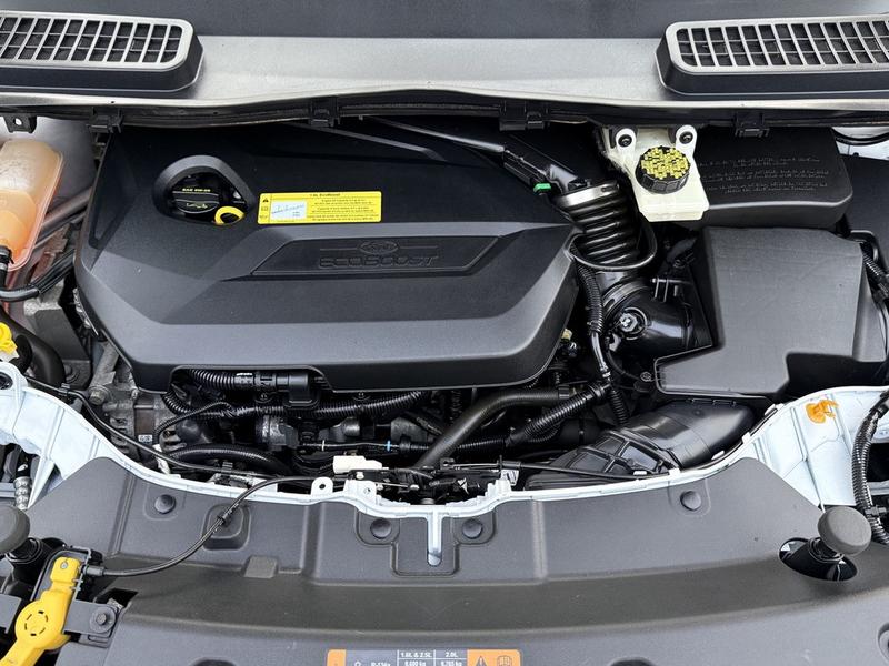 2014 Ford Escape SE 4WD Compact SUV | Repo.com