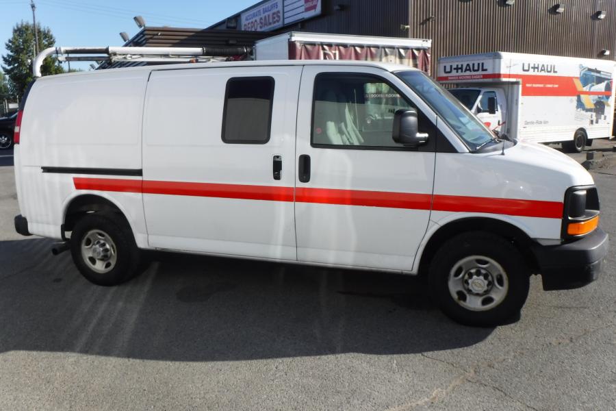 2008 Chevrolet Express 2500 5 Passenger Cargo Van with Rear Shelving ...