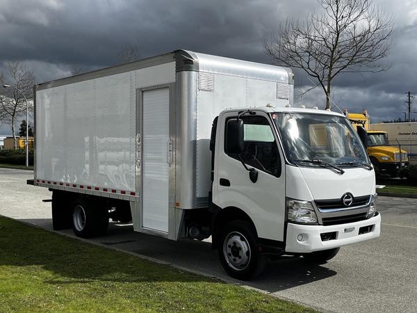 2018 Hino 195 18 Foot Cube Van Diesel 3-Seater | Repo.com