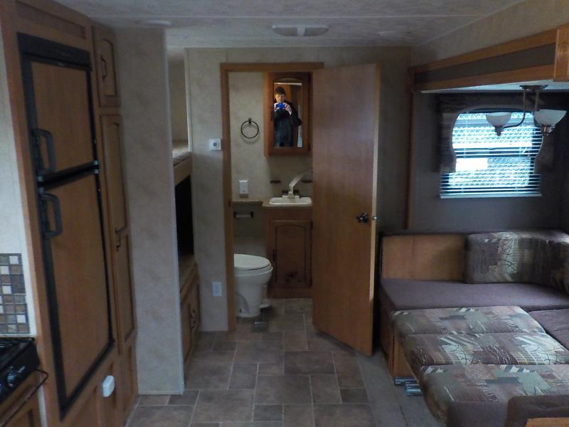 2011 Palomino Puma 26FBSS 26 Foot Travel Trailer (1 Slide Out) | Repo.com