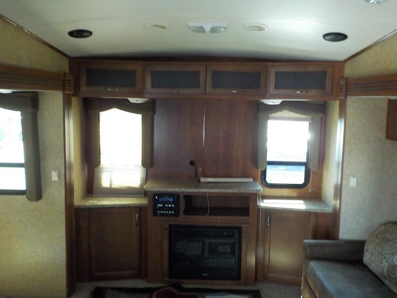 2013 Heartland Sundance 3270RES 32 Foot Fifth Wheel Trailer w/ 3 Slide ...