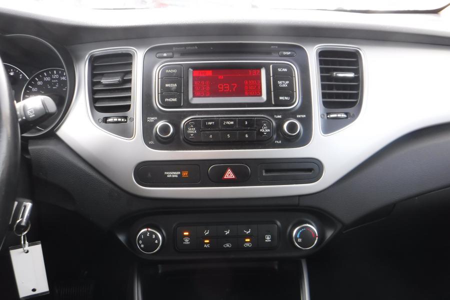 2015 Kia Rondo | Repo.com