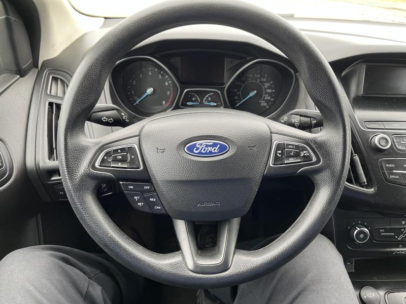2018 Ford Focus SE Sedan | Repo.com