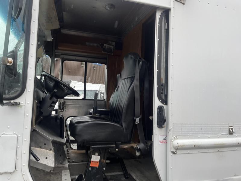 2012 Workhorse W62 Work Shop Step Van | Repo.com