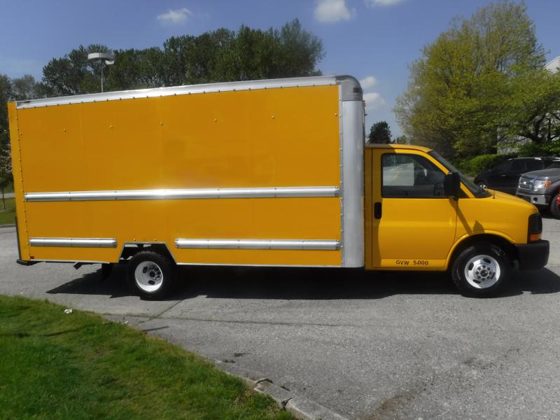 2011 GMC Savana G3500 Cube Van 16 foot | Repo.com