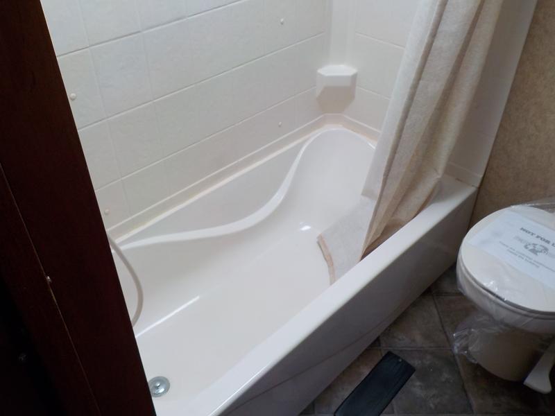 2013 Heartland Sundance 3270RES 32 Foot Fifth Wheel Trailer w/ 3 Slide ...