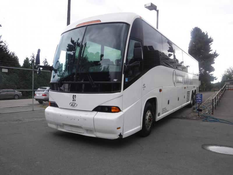 2004 MCI J4500 57 Passenger Bus with Air Brakes | Repo.com