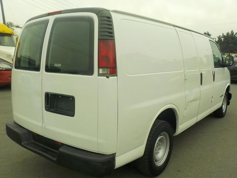 2000 Chevrolet Express 2500 Cargo Van | Repo.com
