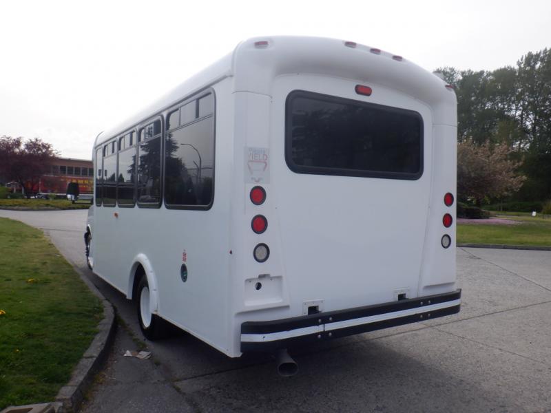 2014 Chevrolet Express G4500 22 Passenger Bus Diesel With Wheelchair ...