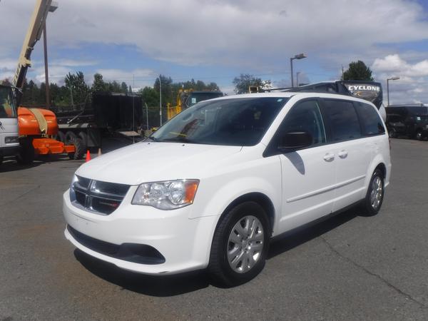 2016 Dodge Grand Caravan SXT With Cargo Partition | Repo.com