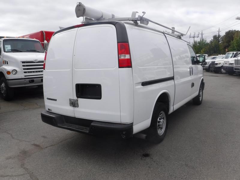 2007 Chevrolet Express 2500 Cargo Van Ladder Rack Rear Shelving | Repo.com