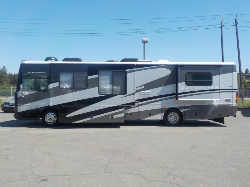2004 Freightliner Fleetwood X-Line Excursion 350HP Class A 39 Foot ...