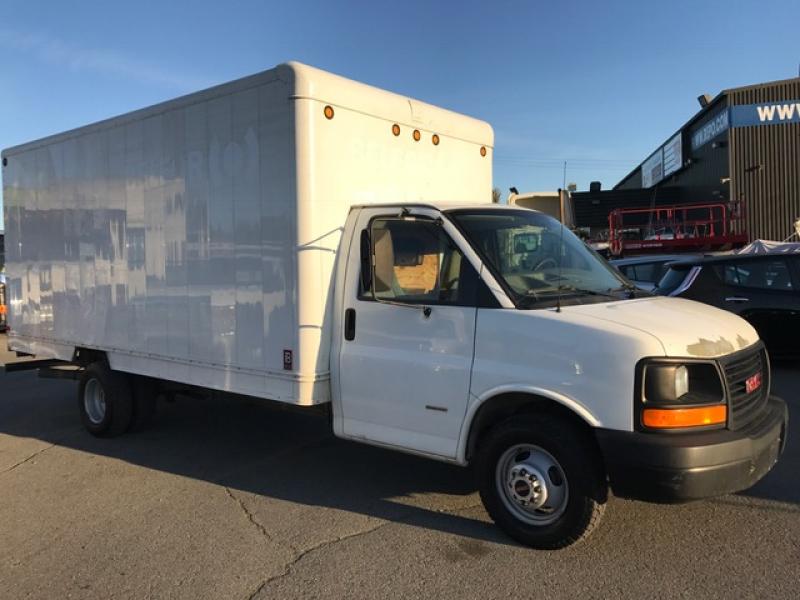 Repo.com | 2008 GMC Savana G3500 16 Foot Diesel Cube Van