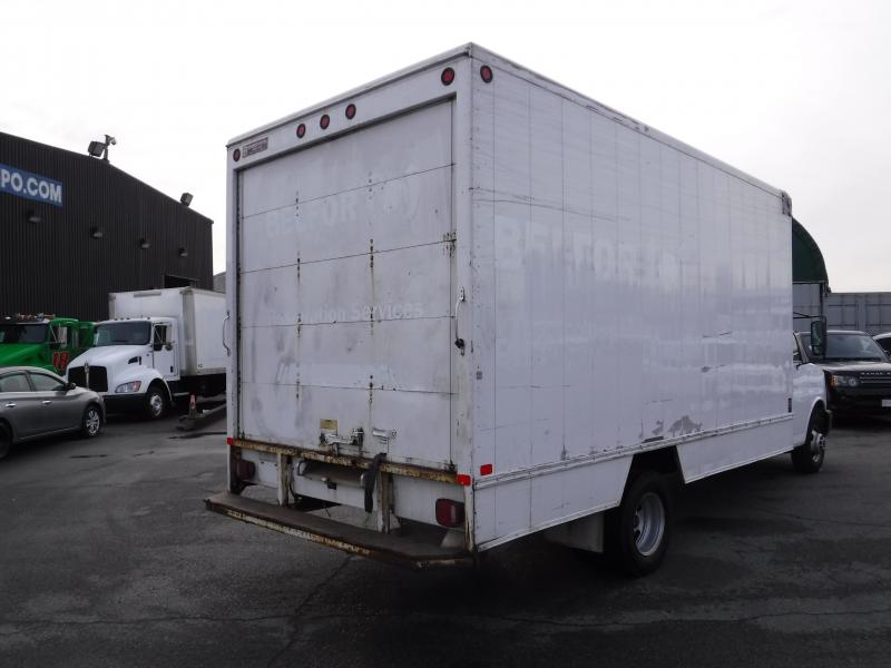 2008 GMC Savana G3500 15 Foot Cube Van with Ramp | Repo.com