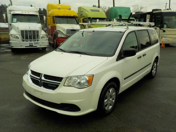 2011 Dodge Grand Caravan Cargo Van with Shelving and Ladder Rack | Repo.com