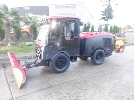 Repo.com : 2012 Maclean Engineering Municipal Plow With Spreader ...