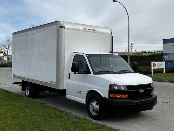 2019 Chevrolet Express G4500 16 Foot Cube Van With Ramp | Repo.com