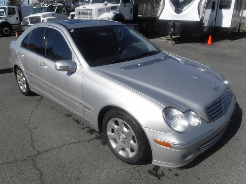 2005 Mercedes-Benz C-Class C240 Luxury Sedan | Repo.com