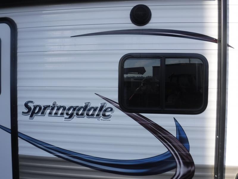 2014 Keystone Springdale 26 Foot Travel Trailer with Bunk Beds | Repo.com