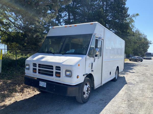 2004 Freightliner MT55 Chassis 18 Foot Step Cargo Van DIESEL With Rear ...