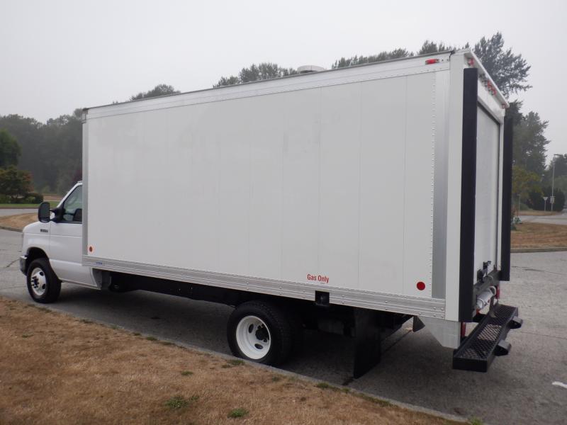 2017 Ford Econoline E-450 16 Foot Cube Van With Ramp | Repo.com