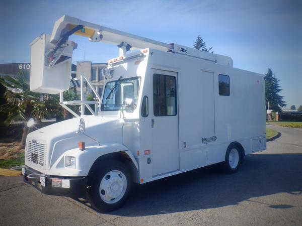 2006 Freightliner FS65 Boom Truck Diesel With Rear Shelvings | Repo.com