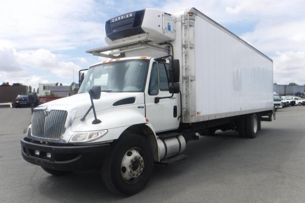 2011 International 4400 Diesel 29 Foot Reefer Cube Van With Power ...