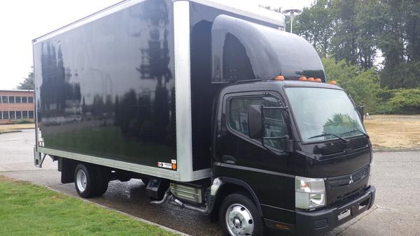 Repo.com | 2015 Mitsubishi Fuso FE160 18 foot Cube Van with Power ...