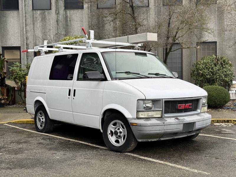 2005 GMC Safari Cargo Van with Rear Work Shelves Ladder Rack (Unable To ...
