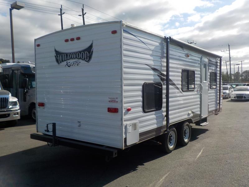 2014 Forest River Wildwood 24 Foot Travel Trailer | Repo.com