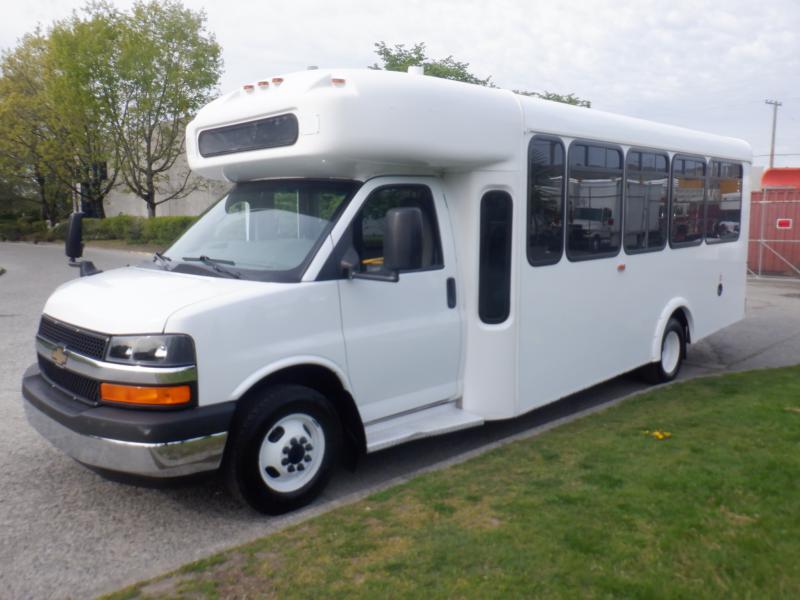 Repo.com | 2014 Chevrolet Express G4500 22 Passenger Bus Diesel With ...