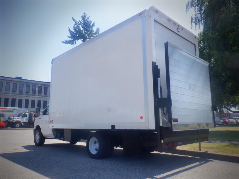 2018 Ford E-450 16 foot High Cube Van with Power Tailgate | Repo.com