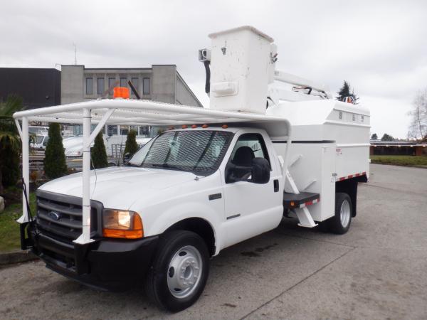 2001 Ford F-550 Regular Cab 2WD Bucket Boom Wood Chipper Truck Diesel ...