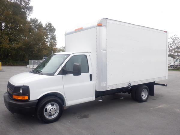 2013 Chevrolet Express 14 Foot Cube Van G3500 | Repo.com